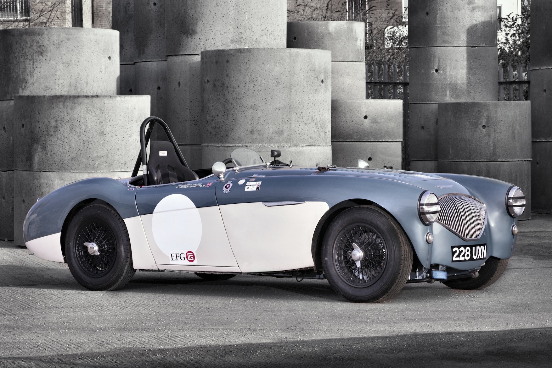 Austin Healey 100M race car - Auto Addicts