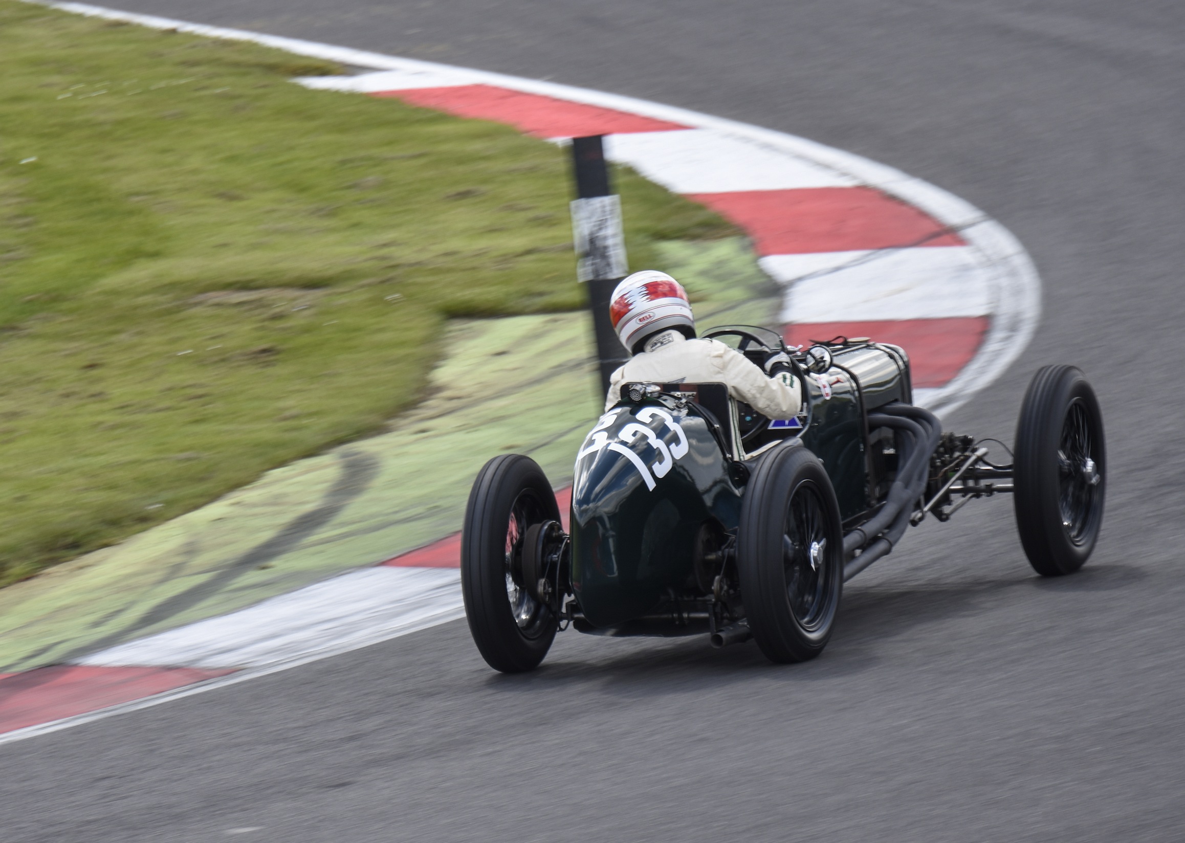 VSCC Spring Start Gets ‘Royal Seal of Approval’ - Auto Addicts