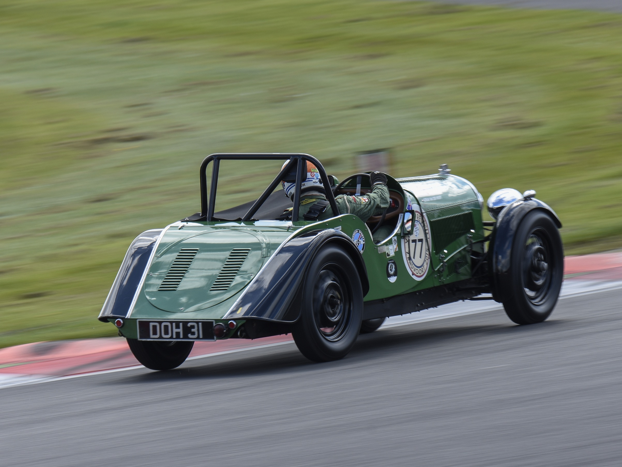VSCC Spring Start Gets ‘Royal Seal of Approval’ - Auto Addicts