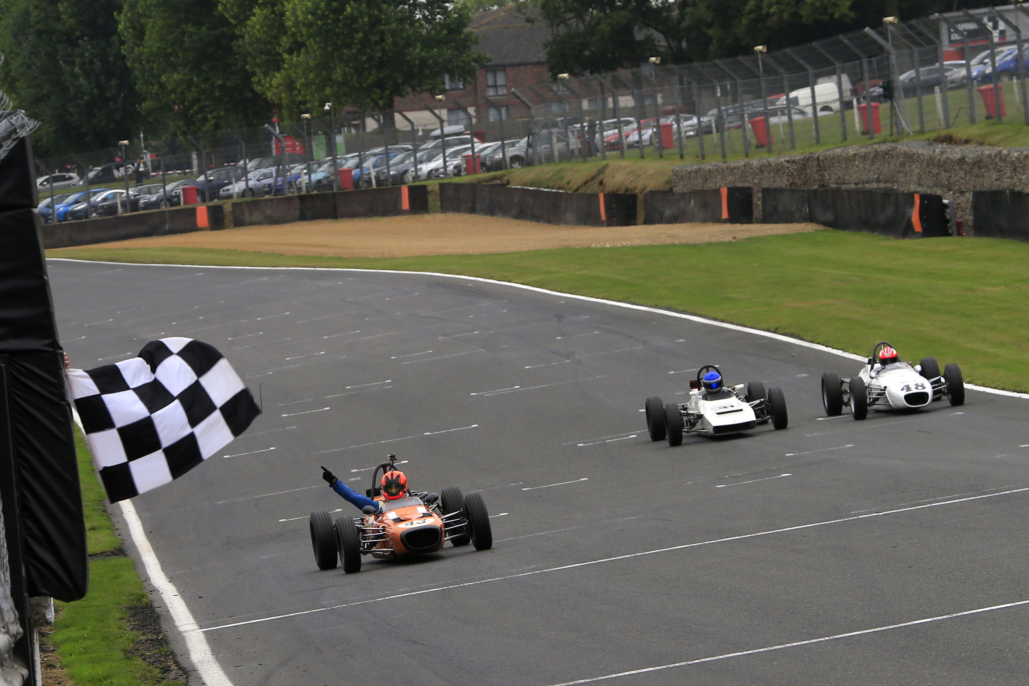Great racing from Brands Hatch Historic FF1600 racers - Auto Addicts