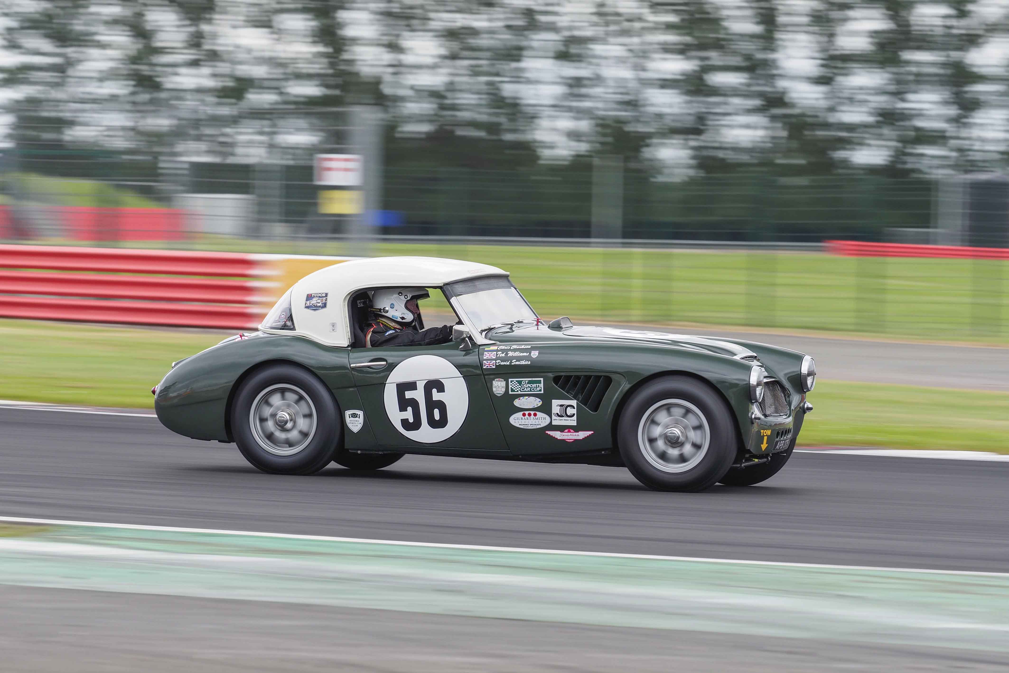 GT and Sports Car Cup at Silverstone International Trophy - Auto Addicts