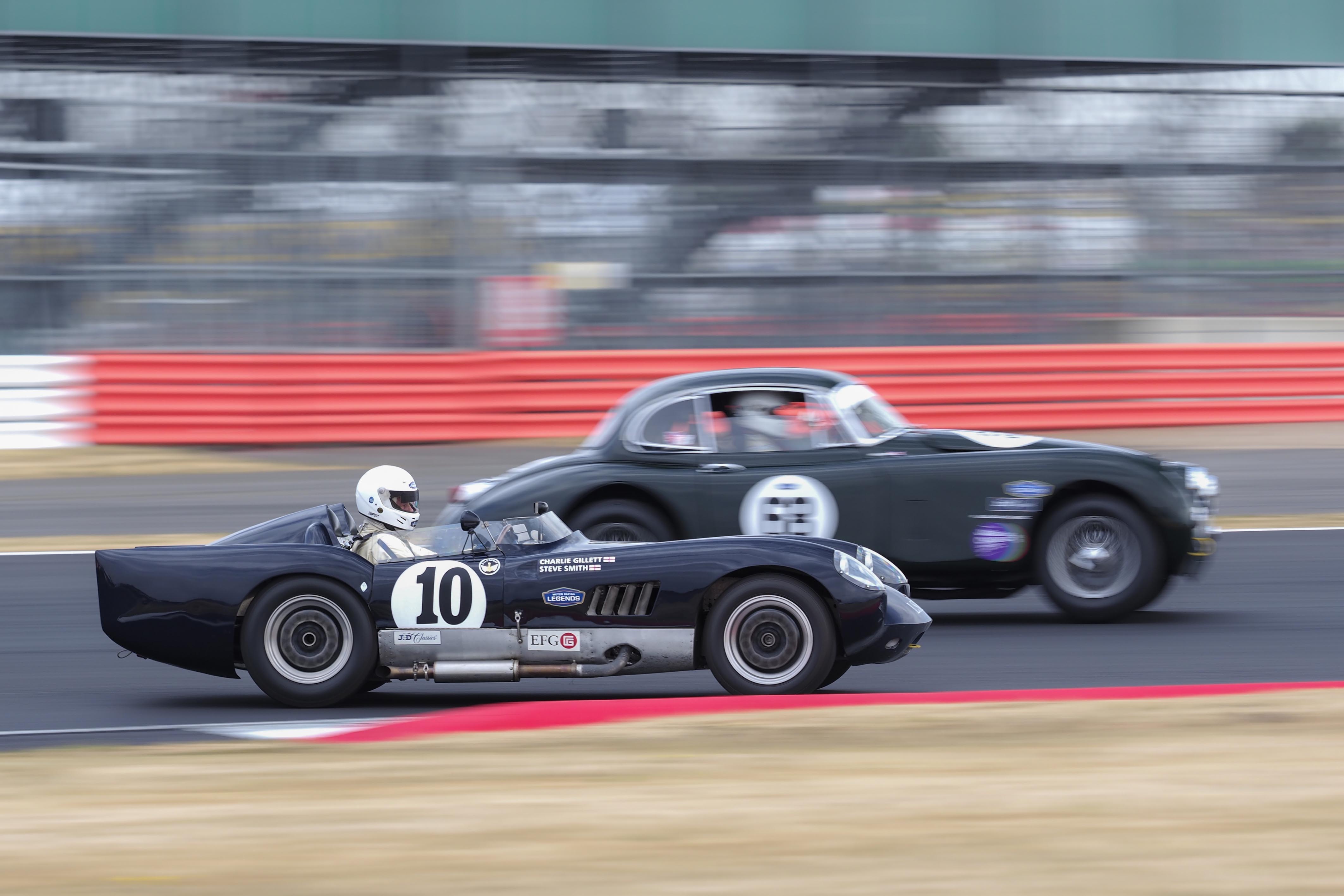 Motor Racing Legends shine at Silverstone Classic - Auto Addicts