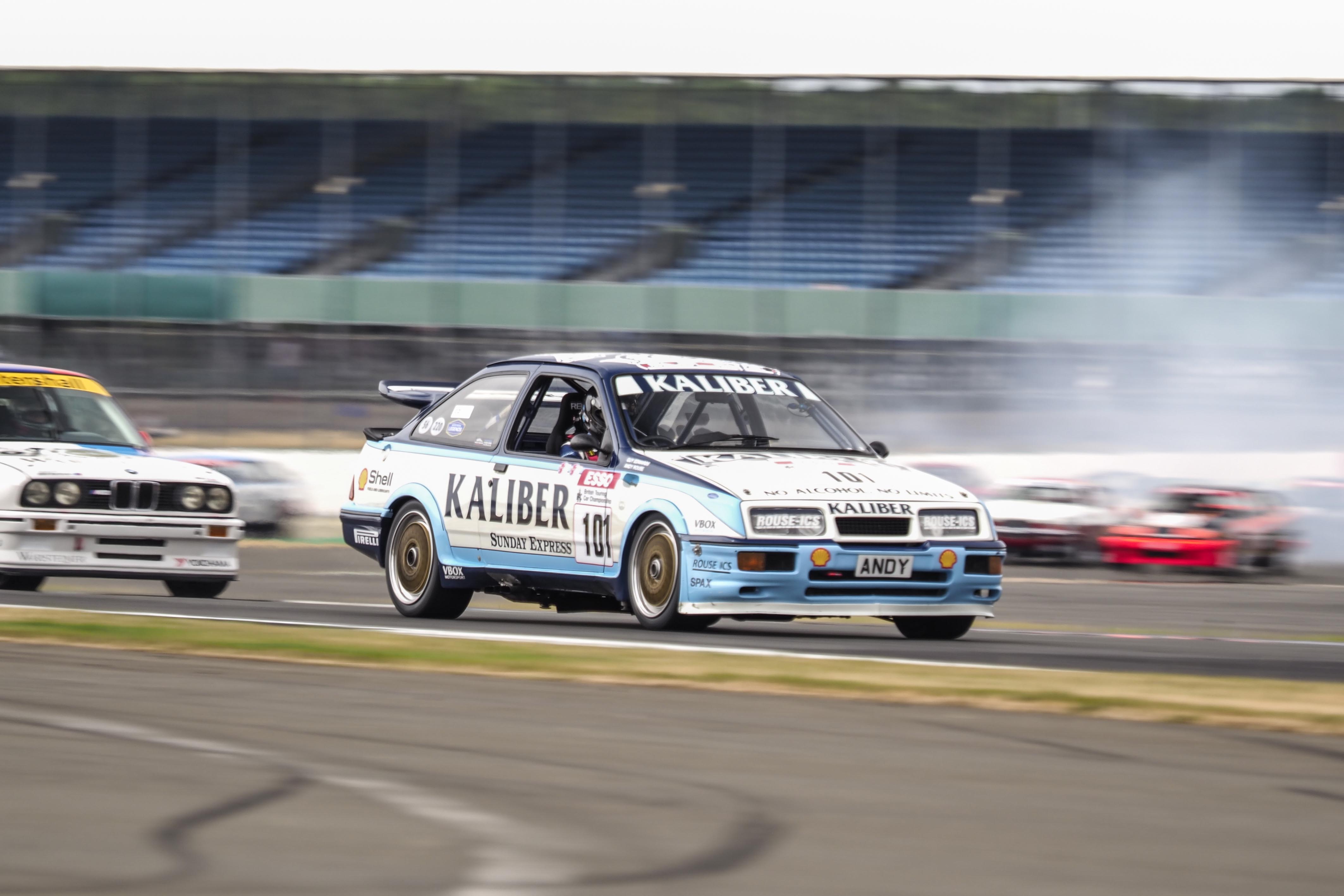 Motor Racing Legends shine at Silverstone Classic - Auto Addicts