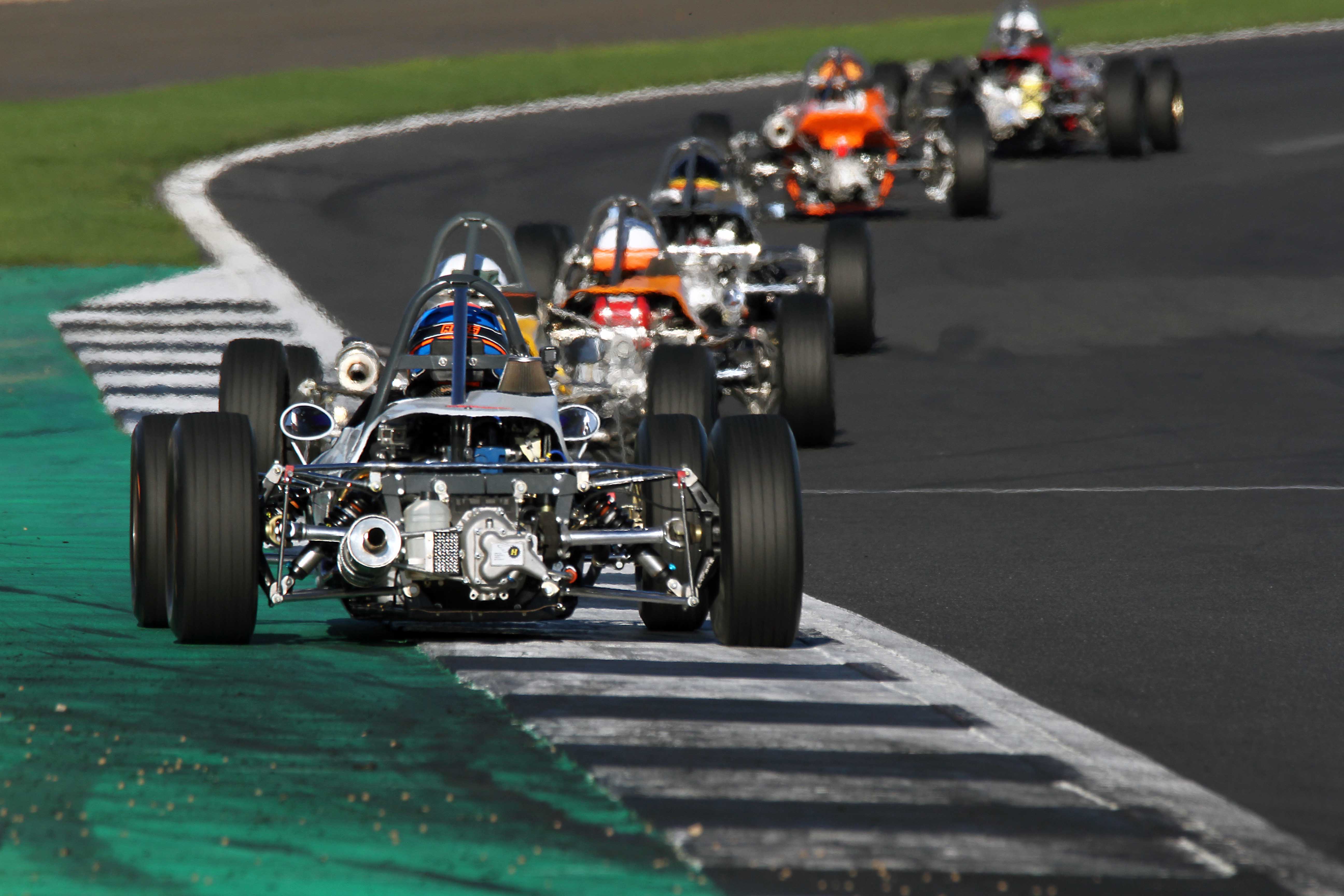 Sunshine and superb racing at HSCC Silverstone Finals - Auto Addicts