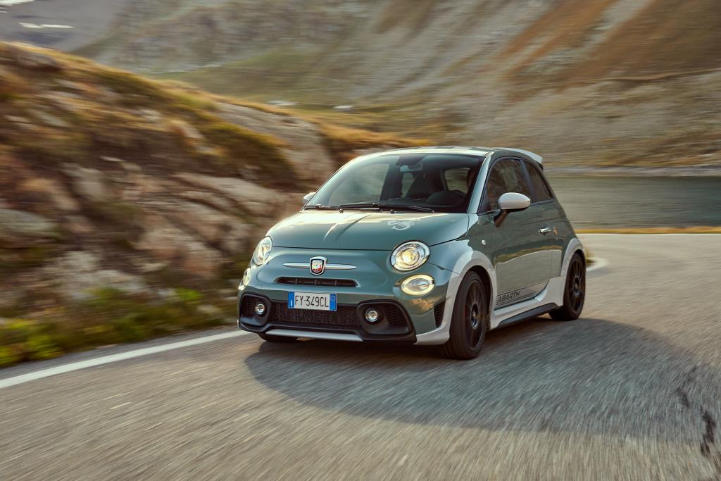 A future classic is born: The new Abarth 695 - Auto Addicts
