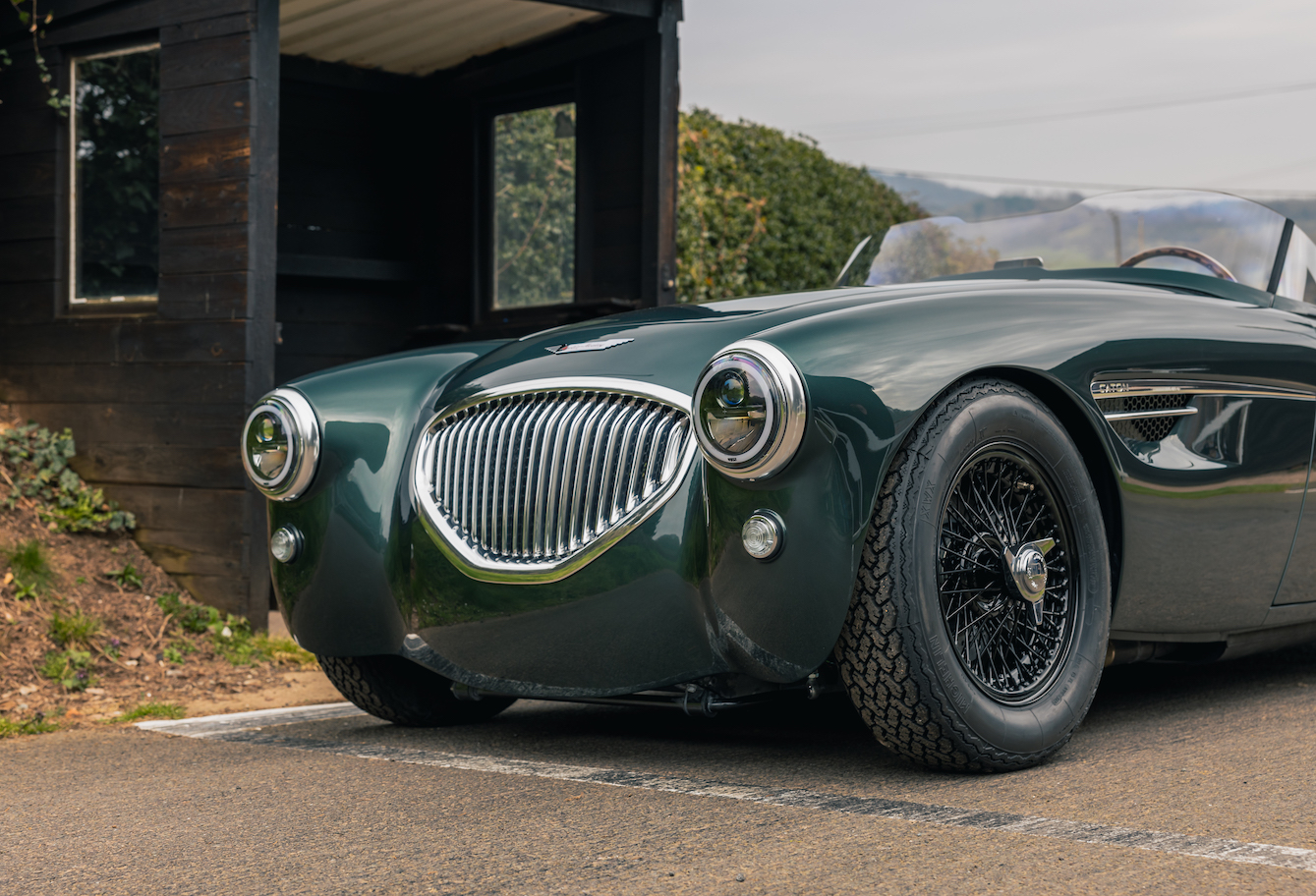 Healey 100 reimagined by Caton - Auto Addicts