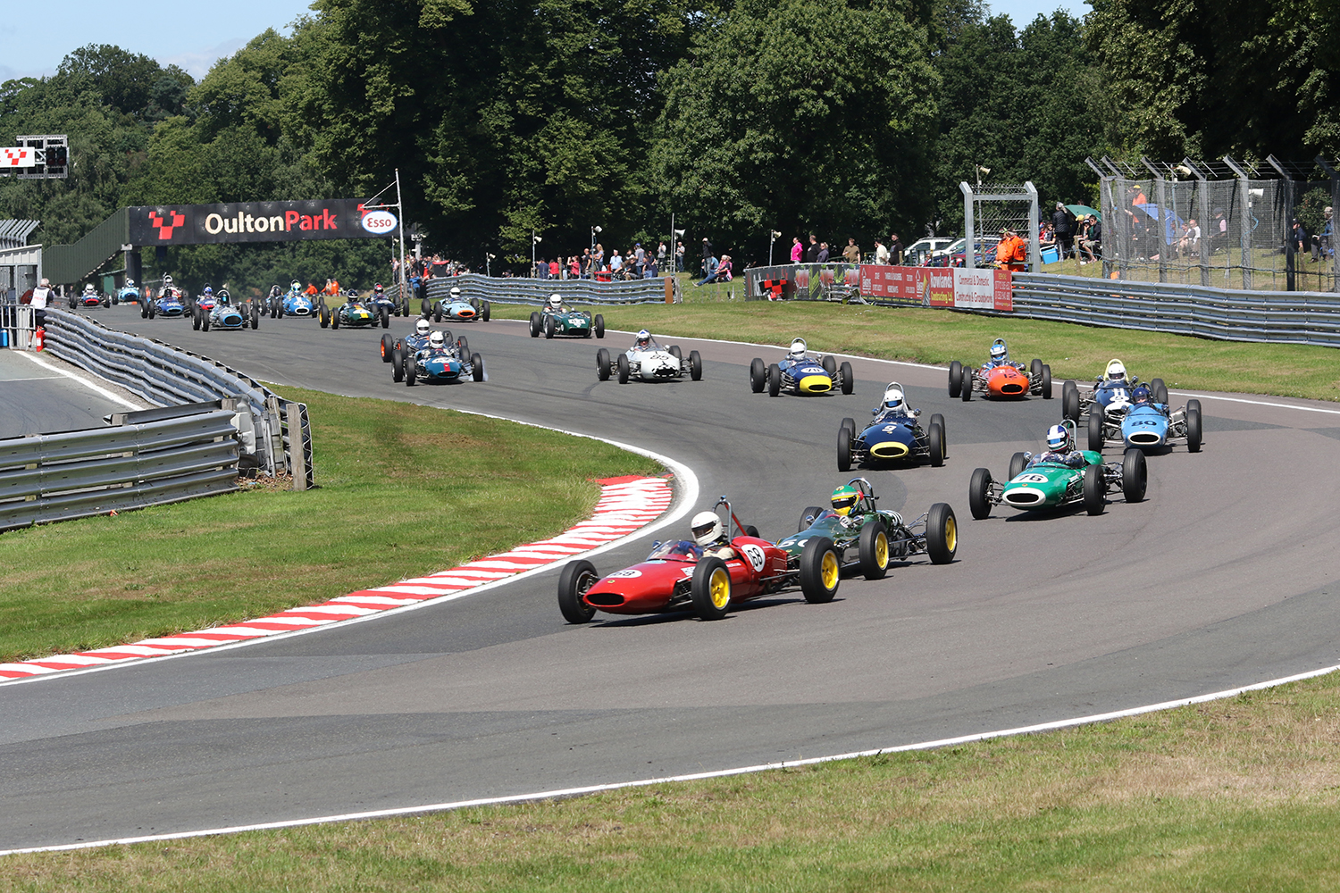 HSCC Oulton Park Gold Cup is a hit - Auto Addicts